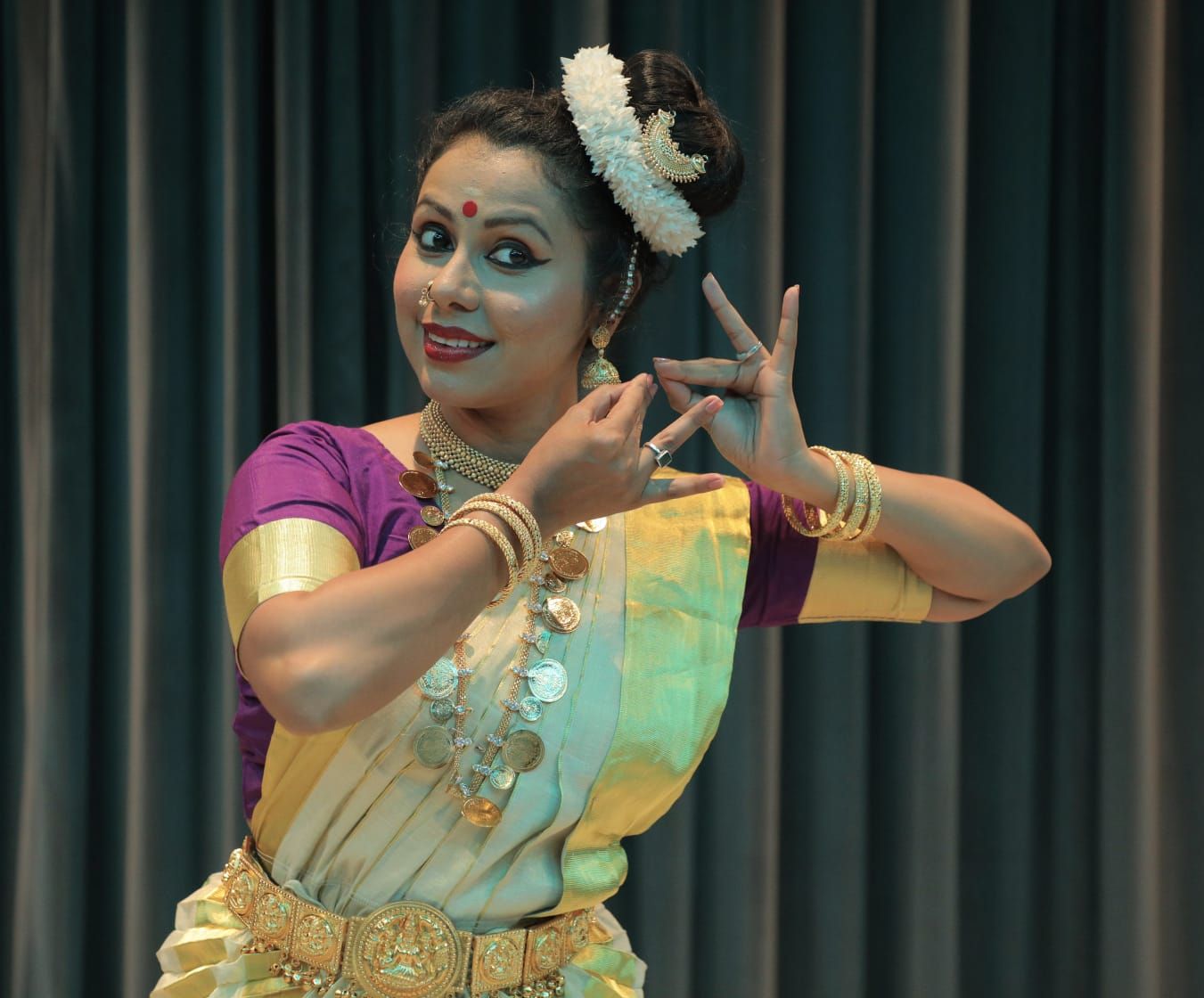 Mohiniattam by Parvathi Pradeep - Medai Dance Festival | Ticketed